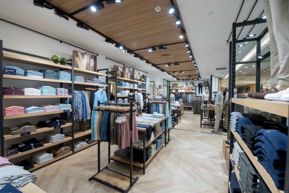 dockers-new-store-at-isetan-the-gardens-mall-always-on 3 - KINGSSLEEVE